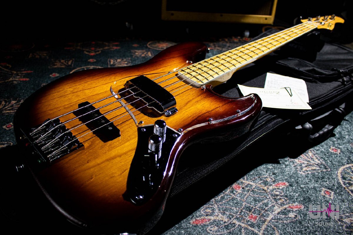 【傷や汚れあり】ATELIER Z M245 70' CTM BRB 2011の落札情報詳細 - Yahoo!オークション落札価格検索 オークフリー