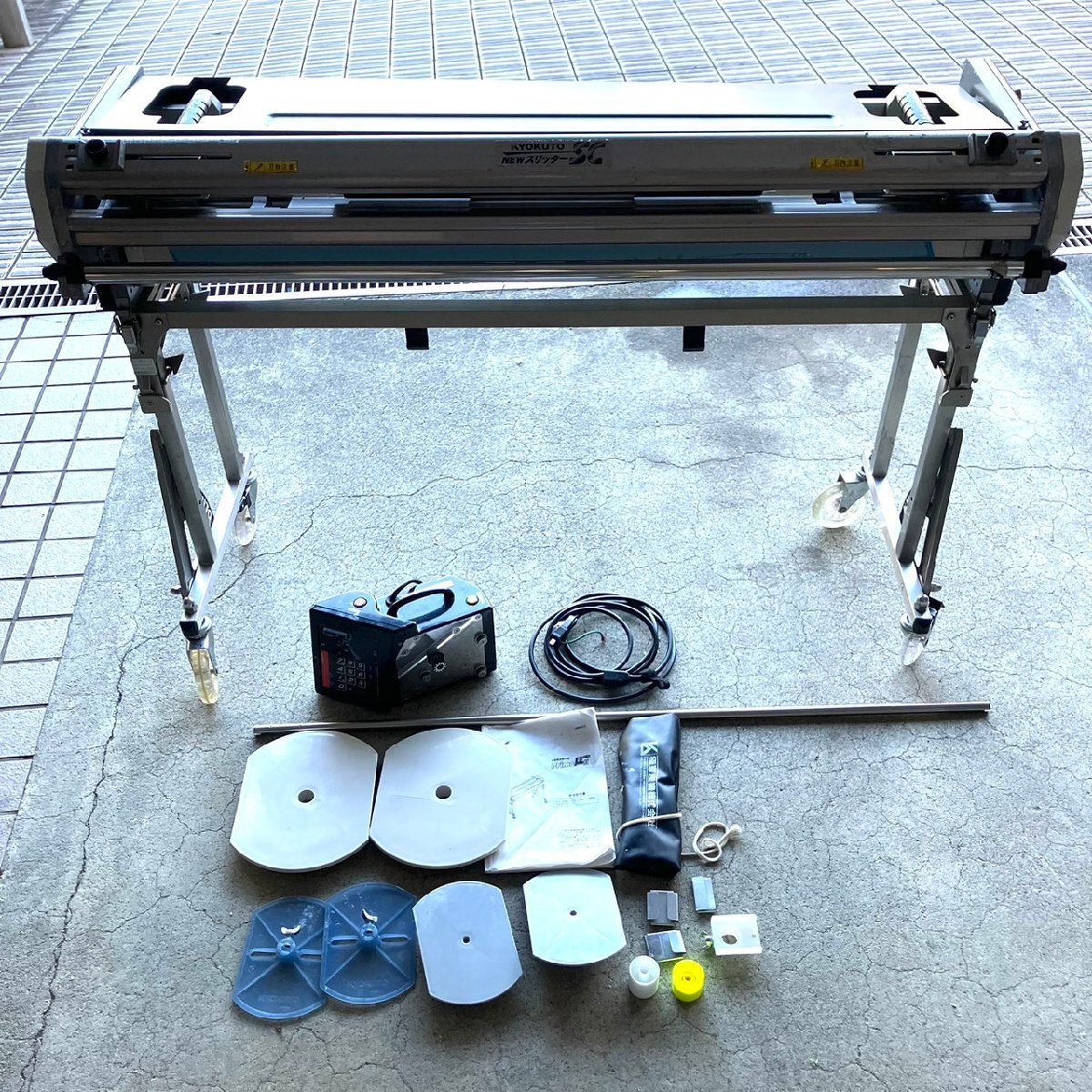 【やや傷や汚れあり】【直接引取歓迎】『1-663』KYOKUTO 極東産機 自動壁紙糊付機 Prime μII ミューツー NEW スリッター SCの落札情報詳細 - Yahoo!オークション ...