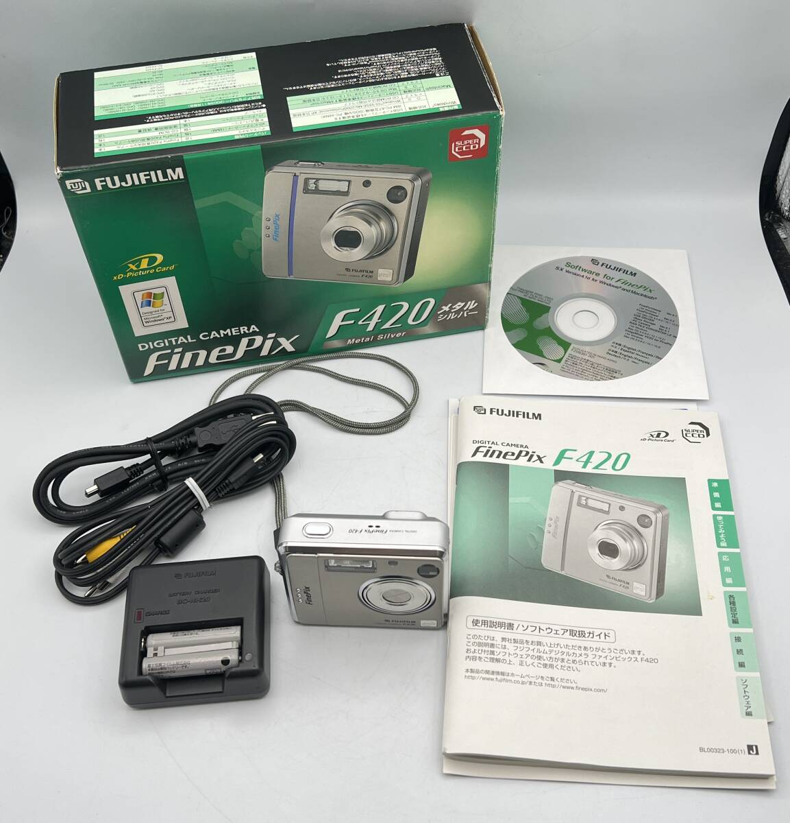 【やや傷や汚れあり】yg501HI FUJIFILM FinePix F420 Digital Camera 富士フイルム シルバー ファインピックス デジタルカメラ 動作未確認 使用説明書 ...