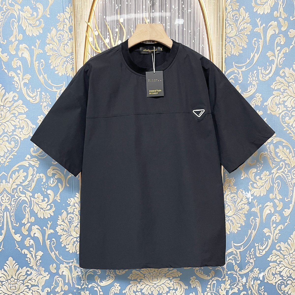 【未使用】定価7万★christian milada・ミラノ発・上下セット★通気 速乾 半袖Tシャツ ハーフパンツ スポーツ 2点セット ...