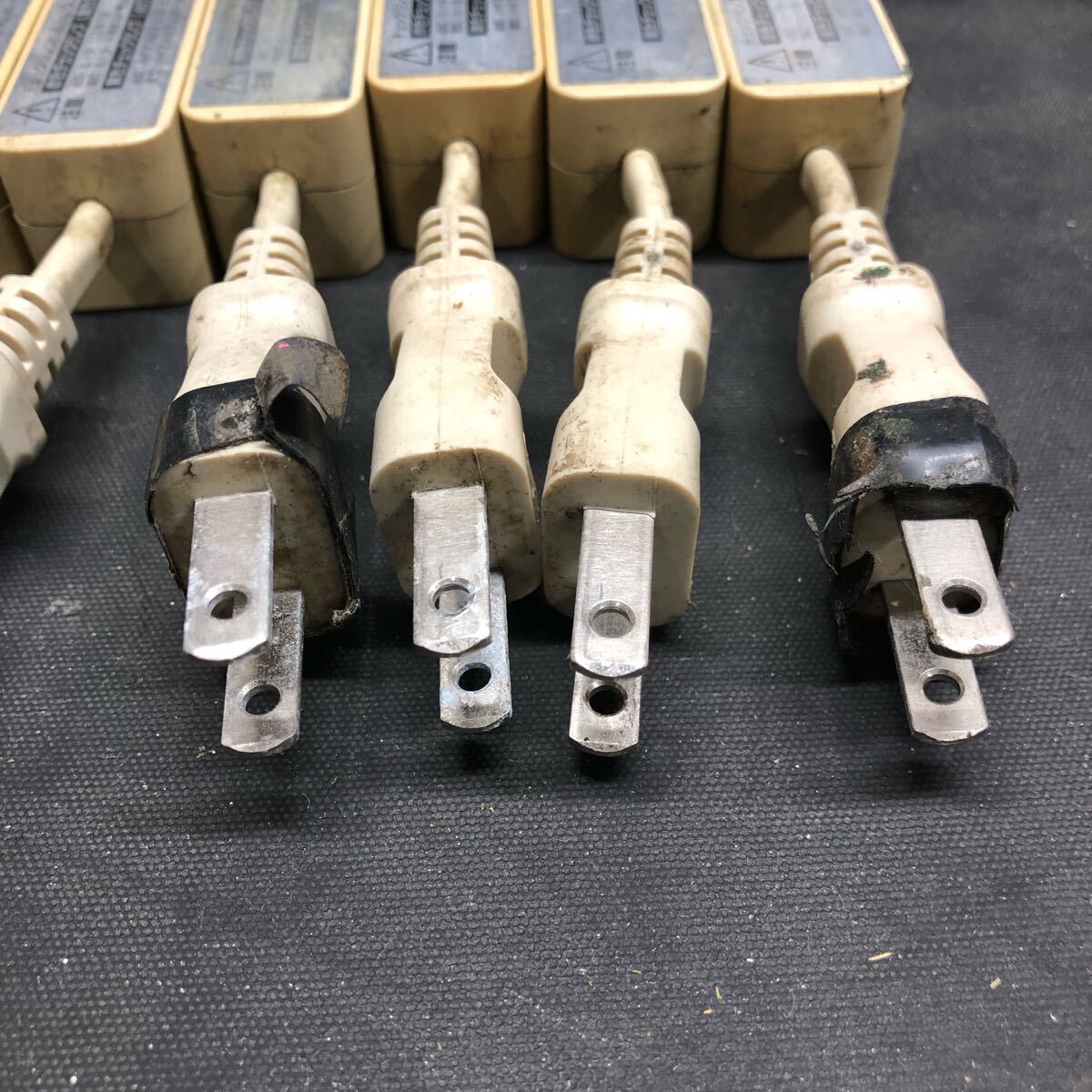 【傷や汚れあり】H2693 株式会社ワーク ハイブリッドチェッカー HC-01 8個セット 節電機能付 屋外専用 700Wまで ジャンクの落札 ...