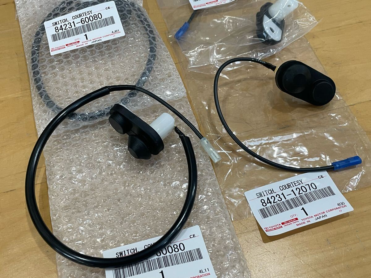 【未使用】 JZX81/GX81 ドアカーテシスイッチ1台分 品番84231-60080×2 84231-12070×2 未使用品 ドア ...