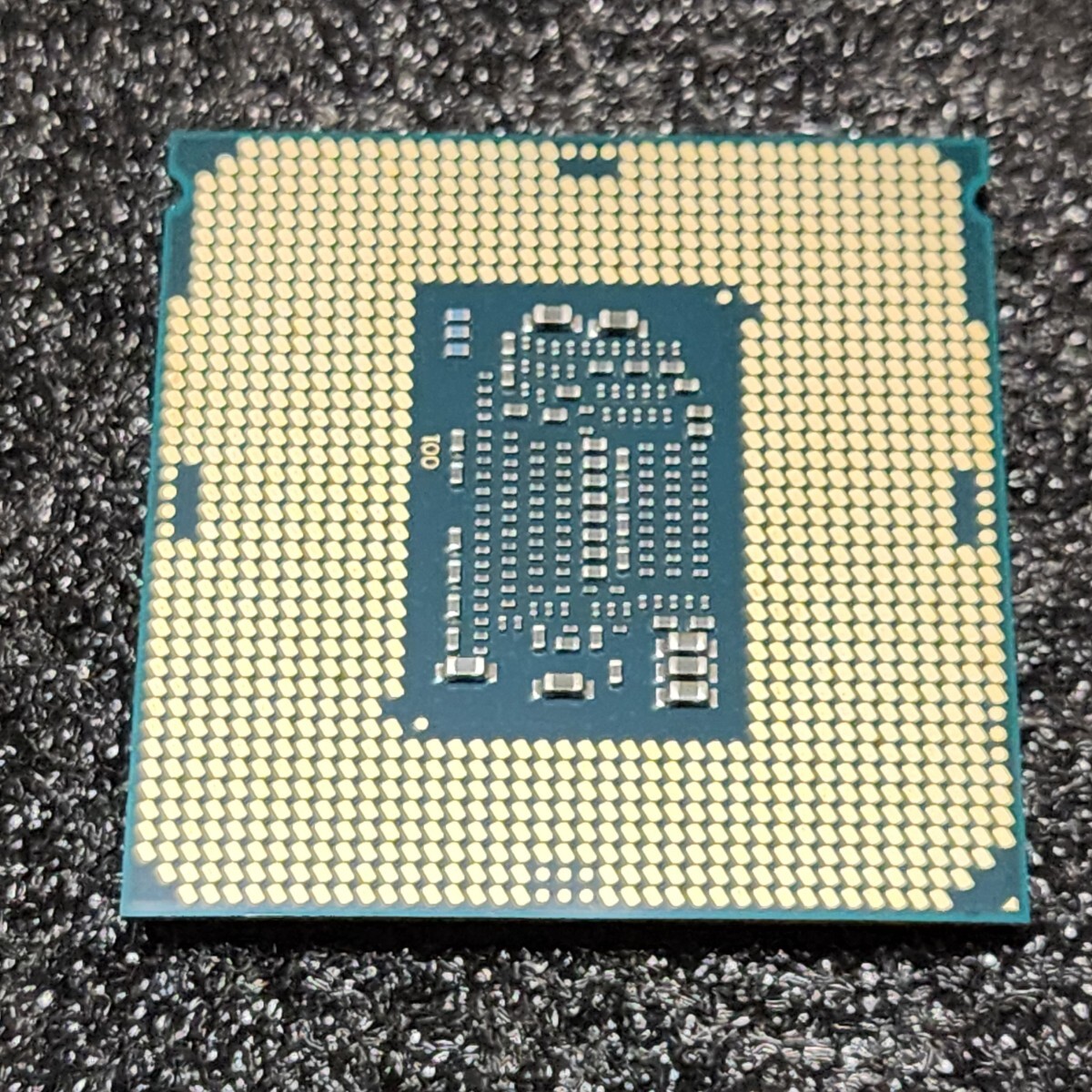 【やや傷や汚れあり】CPU Intel Core i7 7700K 4.2GHz 4コア8スレッド KabyLake PCパーツ インテル ...