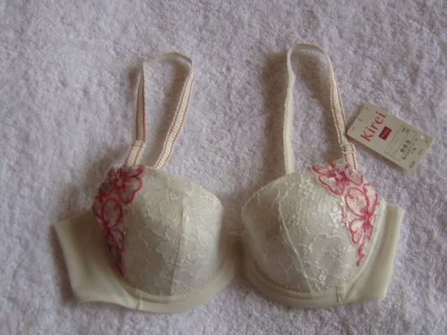 【未使用】 一点のみ！ワコール Wing Kirei(キレイ) Missスレンダ ブラジャー C70 ワイン（濃い目レッド） 未使用☆ の落札情報詳細| ヤフオク落札価格情報 オークフリー