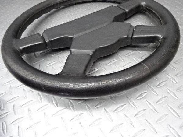 希少! AMG モモ MOMO レザー ステアリング ハンドル TYP M38 約38cm ベンツ W124 R107 C107 W126 C126 W201 旧車 当時物 即納 棚3-3の ...