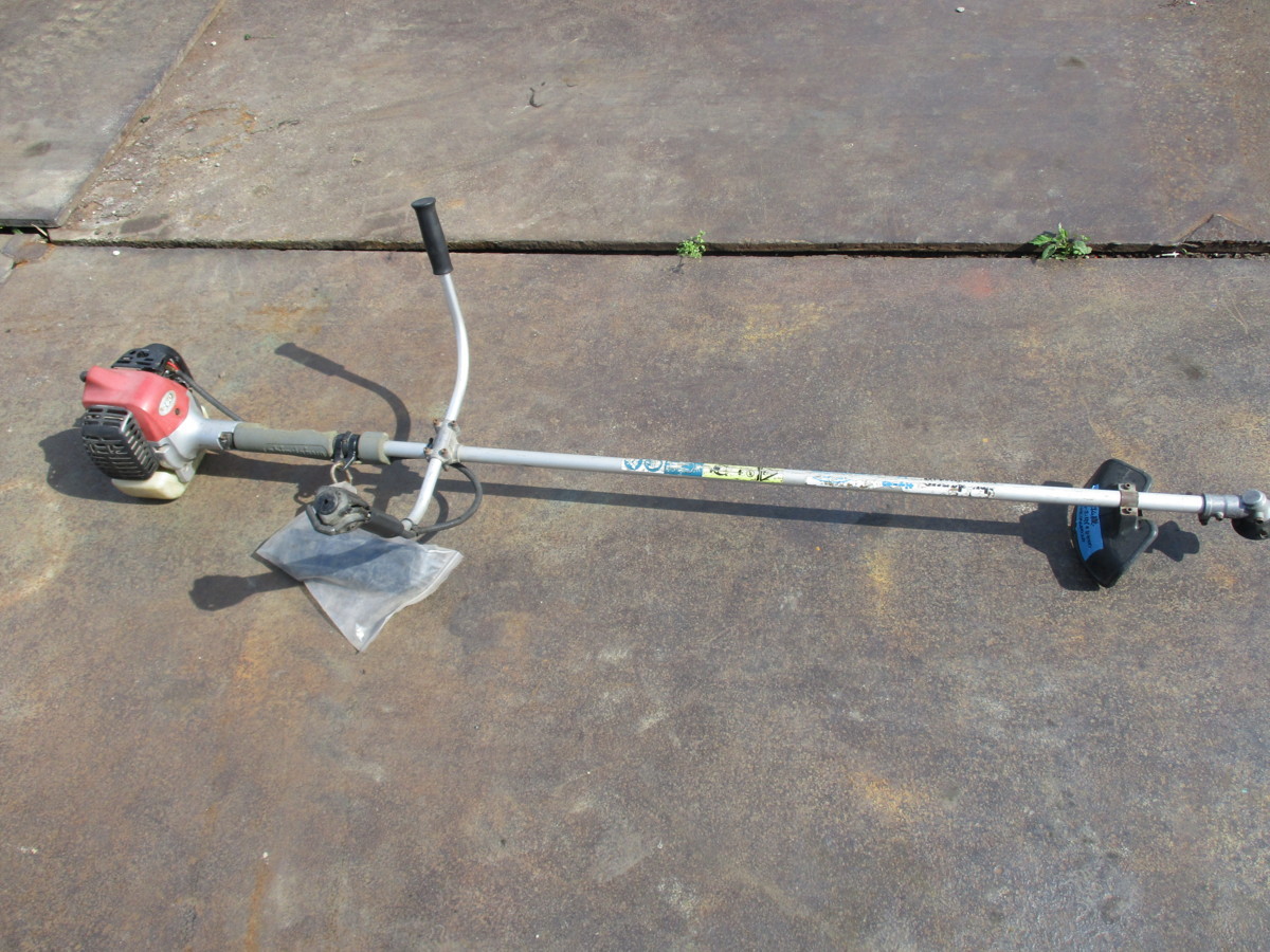 【整備済中古】 新ダイワshindaiwa エンジン刈払い機RA260-S2 softスタート 草刈機 刈払機 農業機械①の落札情報詳細 - ヤフオク落札価格検索 オークフリー