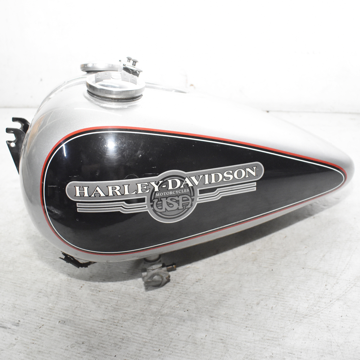 ハーレー 1992年 FXDC 1340 エボ ダイナワイドグライド カスタム ガソリンタンク 【F】 HD-28の落札情報詳細 - ヤフオク落札価格検索 オークフリー