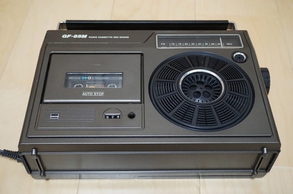 動作確認済み★SHARP(シャープ) ラジオ付きステレオ テープレコーダー GF-85M アンティーク ビンテージ KOJIMA 入手困難 ジャンク テープ付の落札情報詳細 - Yahoo ...