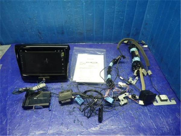 MH55S【スズキ純正 カーナビ HARMAN メモリーナビ 8インチ 39920-80P04-0CE 地デジ DVD 動作写真有り】H29 ...