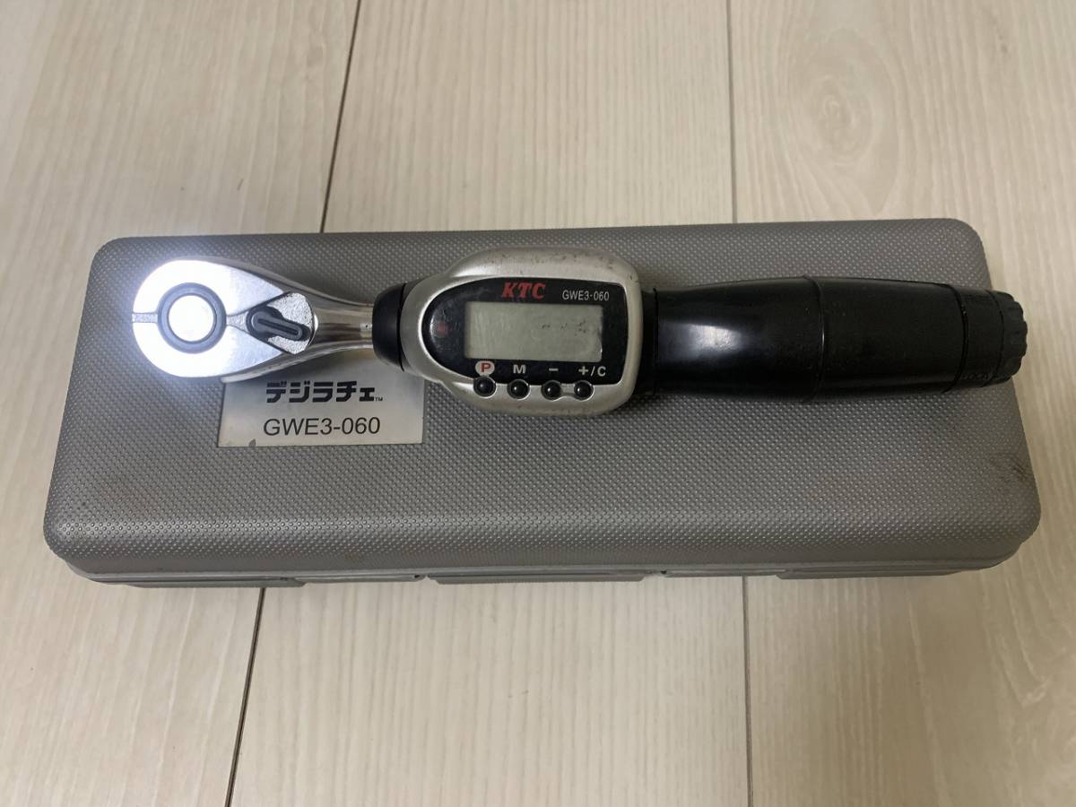 美品[KTC]トルクレンチ (CMP 103) プレセット型 ラチェット ケース付 京都機械工具 の落札情報詳細| ヤフオク落札価格情報 オークフリー
