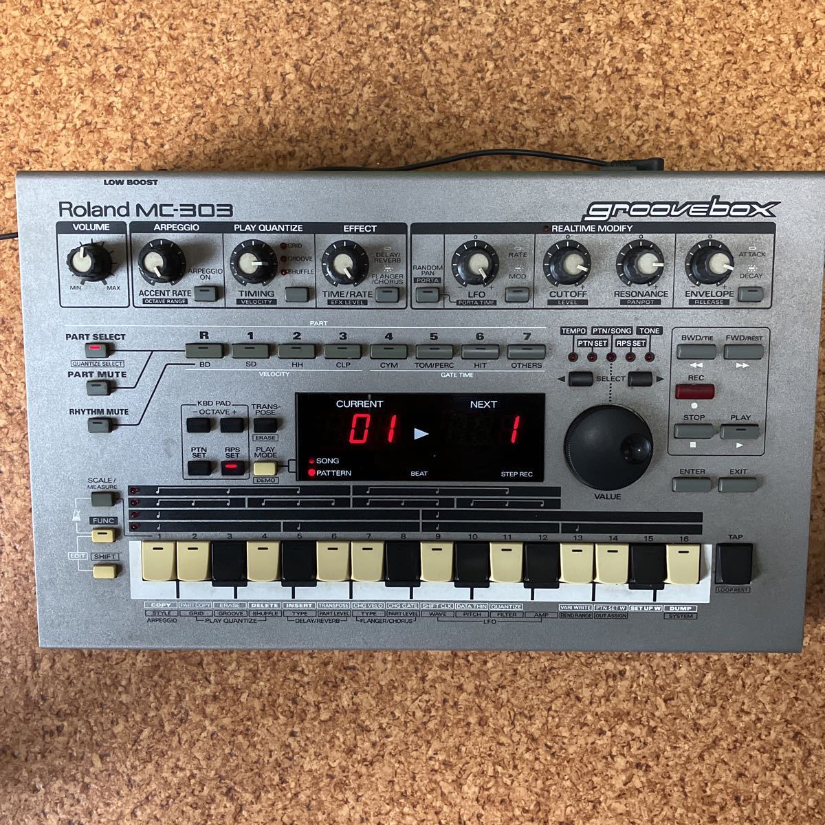 【やや傷や汚れあり】Roland groovebox MC-303の落札情報詳細 - ヤフオク落札価格検索 オークフリー