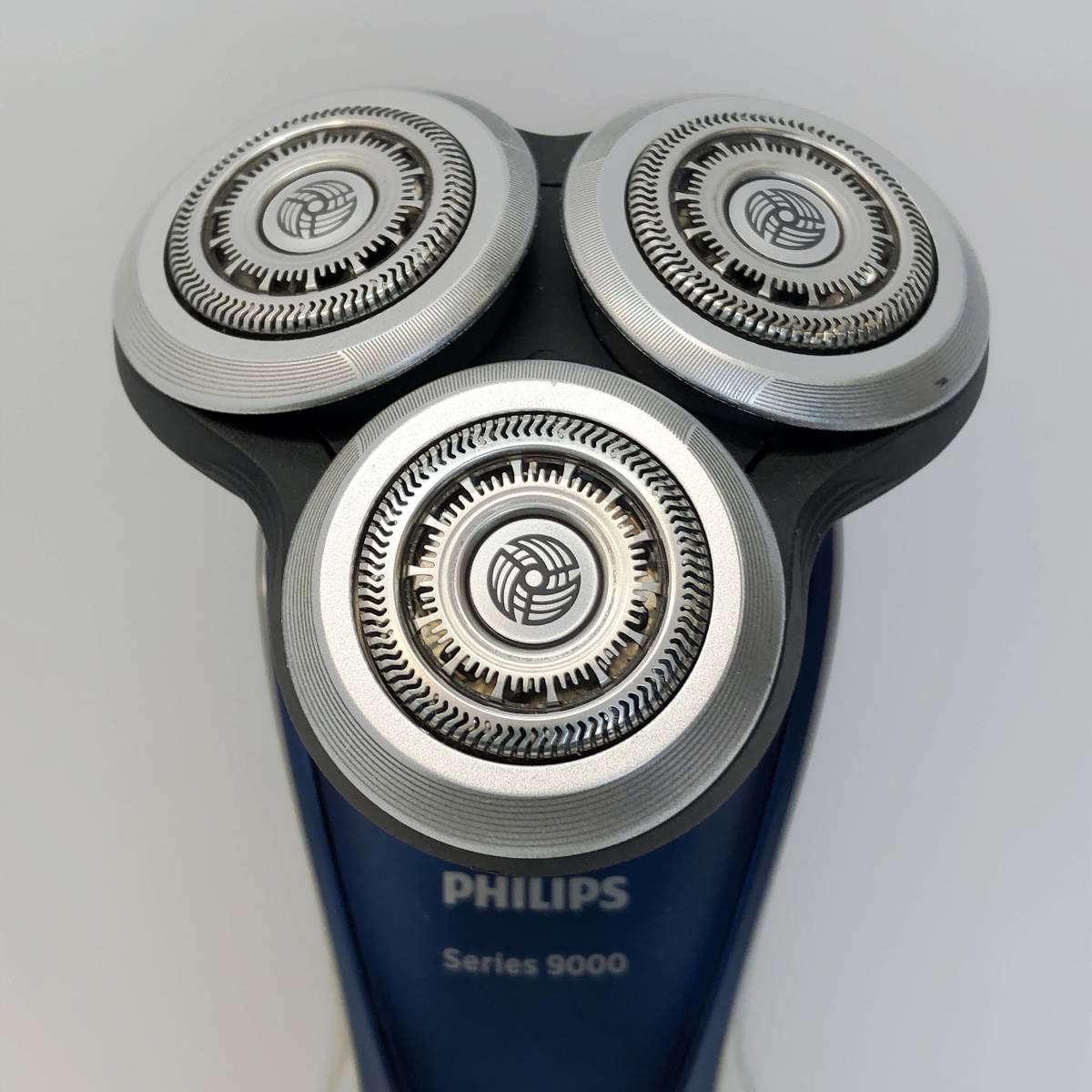 【傷や汚れあり】未使用 展示品 フィリップス 電動シェーバー Series9000 S8980 PHILIPS 髭剃り シェービング ブルー ...