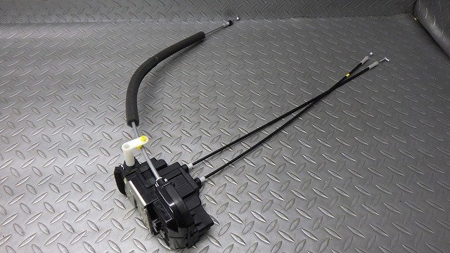 【やや傷や汚れあり】22 キューブBGZ11キュービック★ドアロック/アクチュエーター/右フロント/右前 の落札情報詳細 - Yahoo!オークション落札価格検索 オークフリー