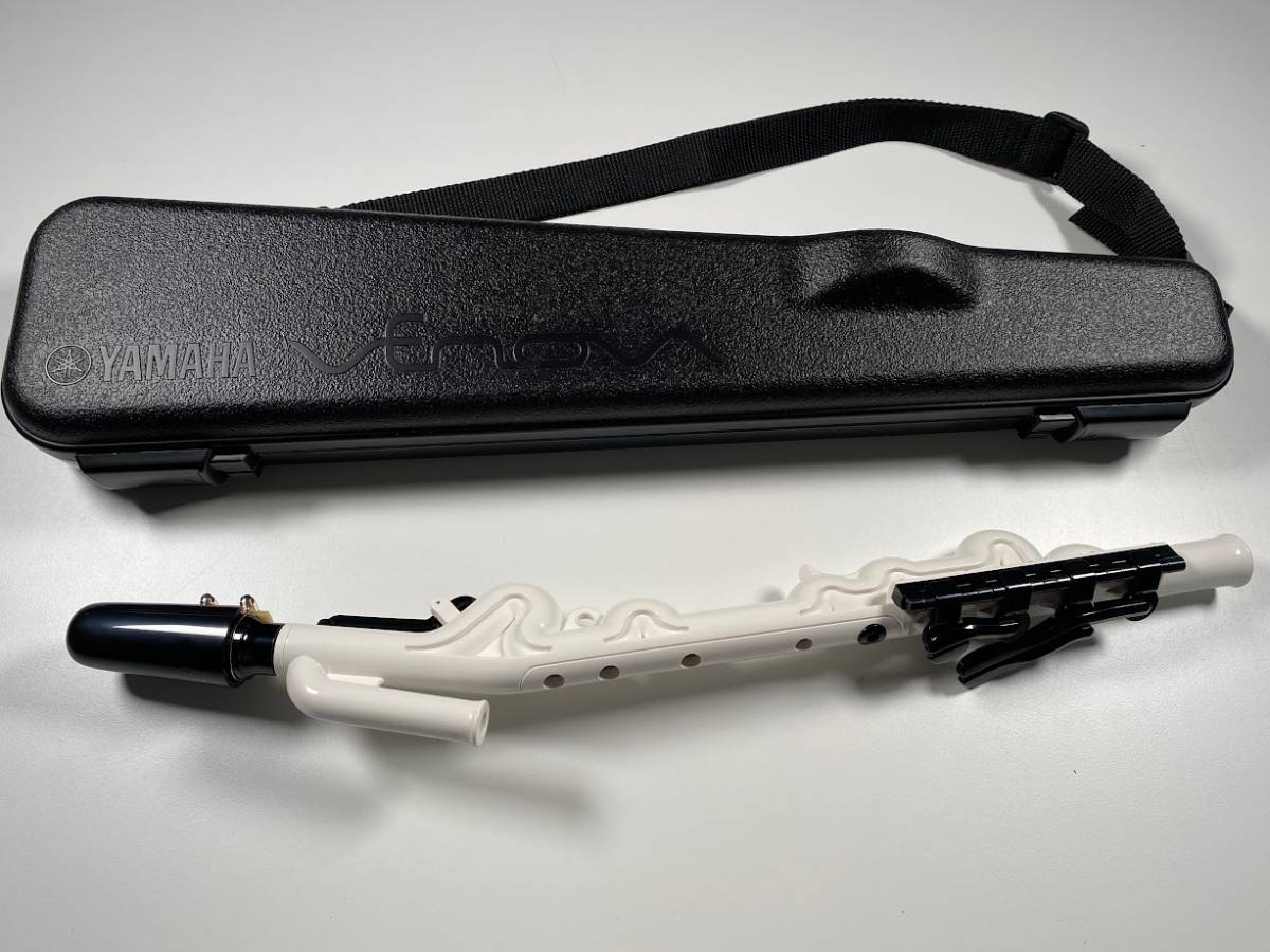 【目立った傷や汚れなし】ヤマハ YAMAHA ヴェノーヴァ Venova カジュアル管楽器 ホワイト YVS-100 ケース付き 美品 ...