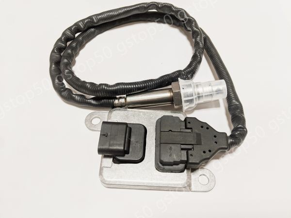 【未使用】全国送料無料★120日保証★ NOxセンサー ( 窒素酸化物センサー ) B300NB005 ( メルセデス・ベンツ GLC250 ...