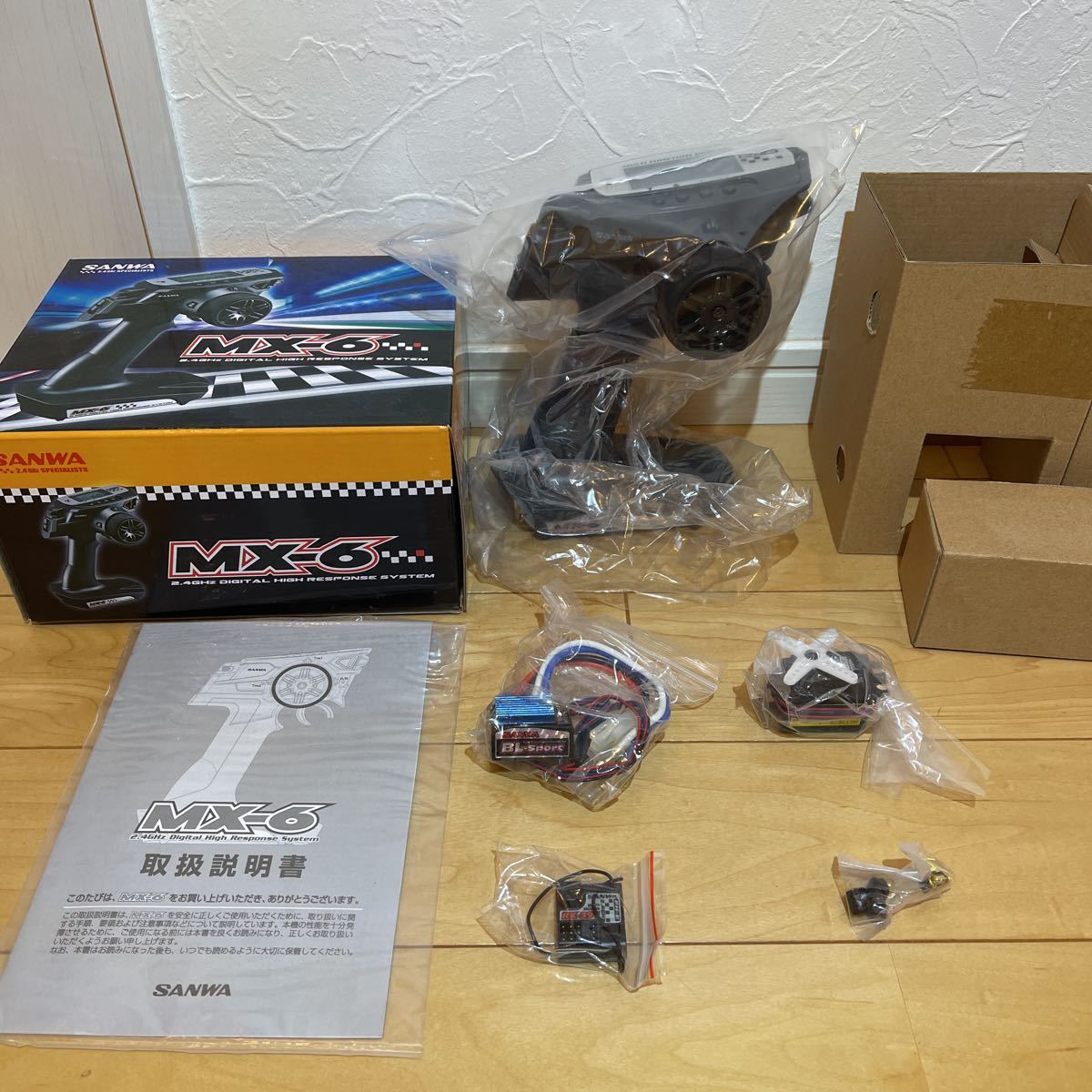 【未使用】サンワ 送信機 MX-6 BL-sport 未使用品 フルセットの落札情報詳細 - ヤフオク落札価格検索 オークフリー