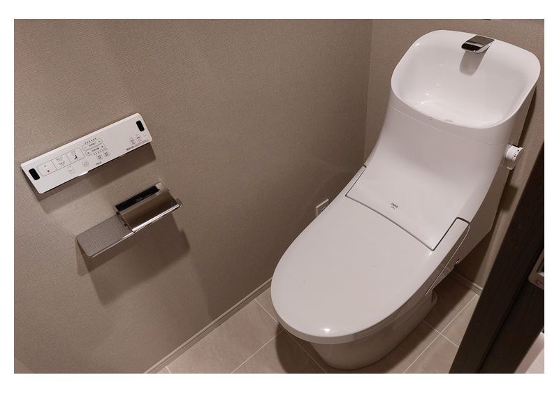 【未使用に近い】＊展示品 21年製 LIXIL INAX シャワートイレ一体型 ベーシア ピュアホワイト DT-BA281 BC-BA20S BW1 埼玉県白岡市直接引取限定 未使用品＊ の ...