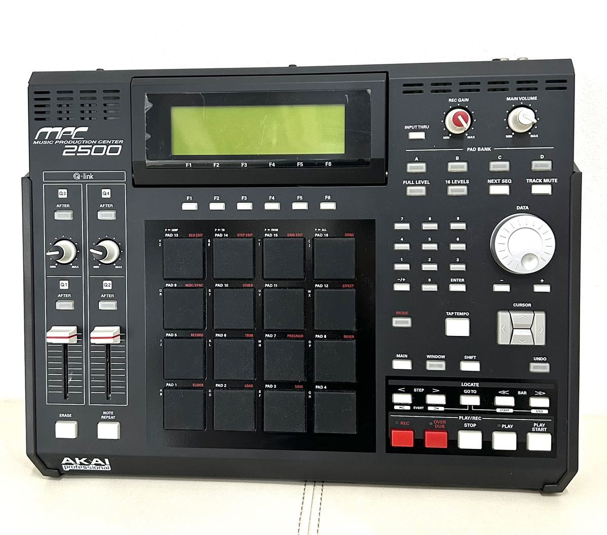 0-0807S Gimme Five/NIGHT FEVER PRODUCTION/ロゴプリントTシャツ/ブラック/XL/ギミーファイブ/ネコ ...