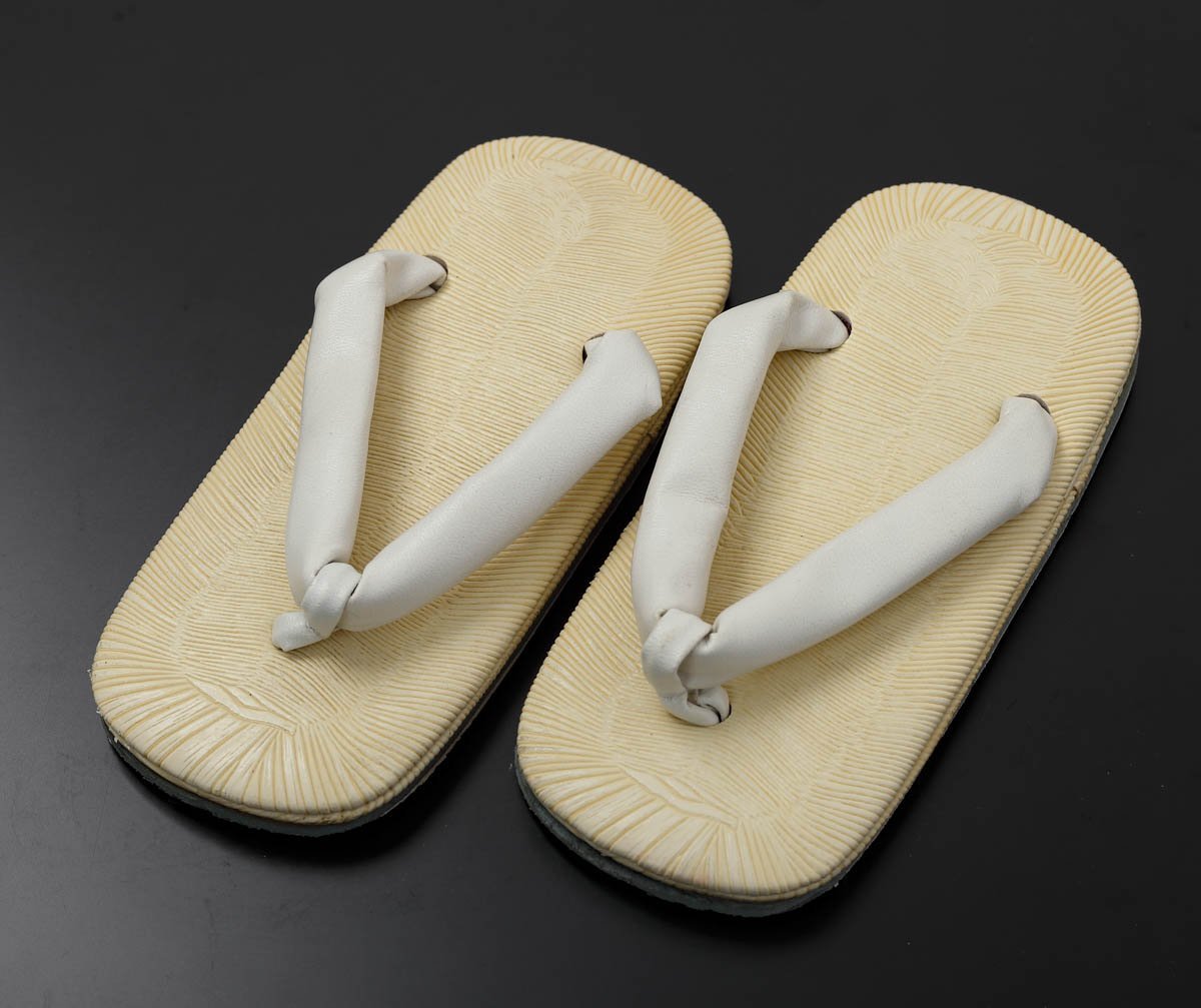 【やや傷や汚れあり】p1621 中古!! 草履 五歳の落札情報詳細 - Yahoo!オークション落札価格検索 オークフリー