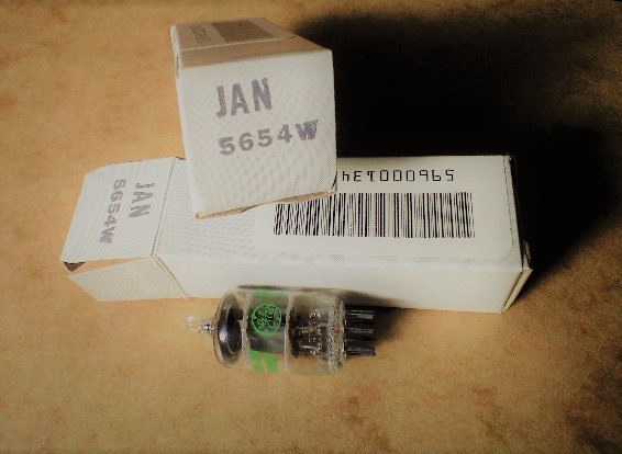 【未使用】即決！JAN-5654W(6AK5)/GE 元箱入り新品 2本セット の落札情報詳細| ヤフオク落札価格情報 オークフリー