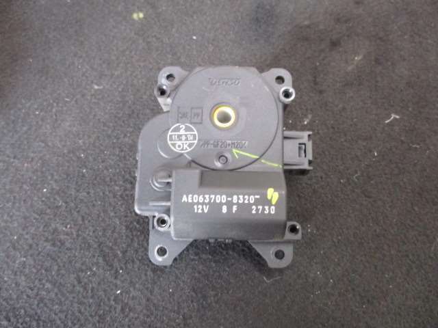 【傷や汚れあり】【040408】16年・トヨタ・ノア・AZR60G・内外気切替サーボ・87106-44040の落札情報詳細 - Yahoo ...