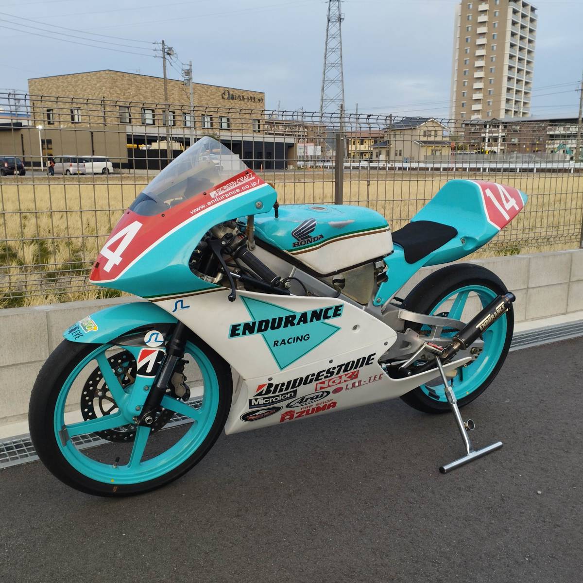 【傷や汚れあり】HRC 最終型 04年式 RS125 実働車 エンデュランス仕様 ノーマルエンジンあり スペアパーツ大量 激レアの落札情報詳細 ...