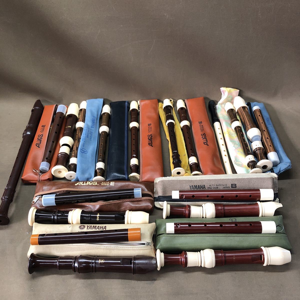 【傷や汚れあり】N 1048 [ リコーダー 14本まとめて！！] ソプラノ 7本 アルト 7本 ケース付 ヤマハ アウロス AULOS ...