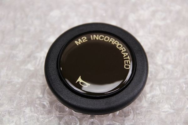 【目立った傷や汚れなし】当時物 M2 1001 ロードスター NA NB ステアリング ホーンボタン momo モモ ユーノス Y0985の ...