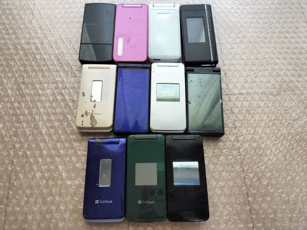 【傷や汚れあり】動作未確認 ジャンク ガラケー 11台まとめ出品 softbank 705SH/815T/821P/824P/831SHs ...