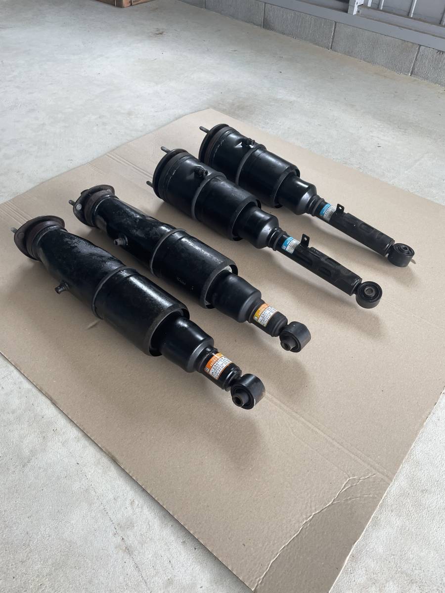 【やや傷や汚れあり】走行少 トヨタ純正 Uzs186 18系 マジェスタ クラウン エアーサスペンション 一式セット エアサス ①の落札情報