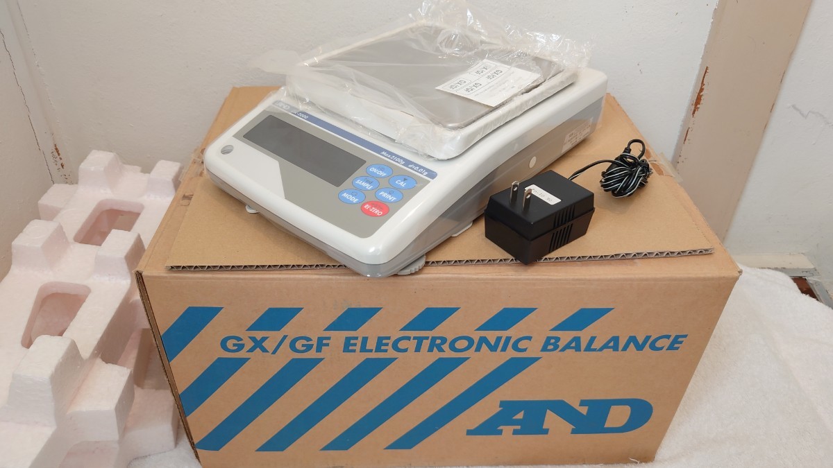 【未使用に近い】・A&D ・GX−2000・エーアンドデイ・電子天秤 ・スケール・はかり・精密電子天秤・ACアダプター・通電確認・未使用に近い ...