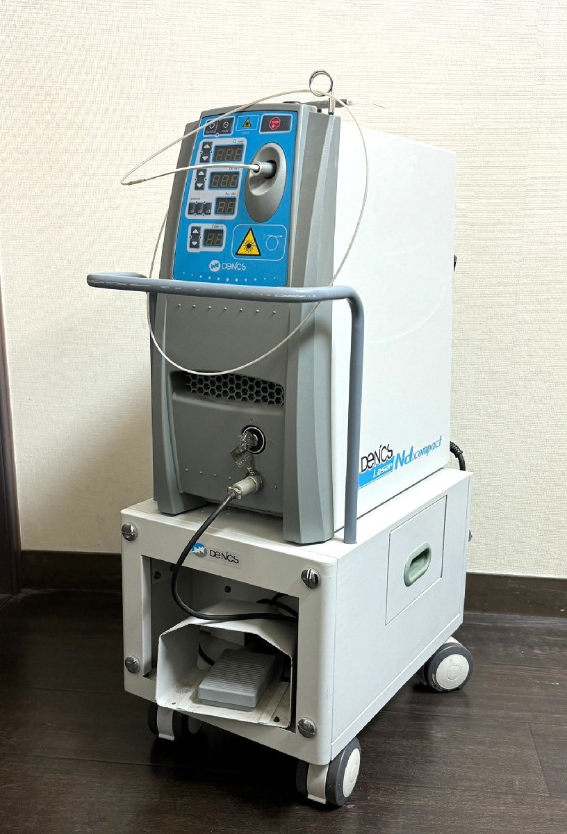 【やや傷や汚れあり】【中古】デニックスレーザー エヌディコンパクト DENICS LASER ND:compact Nd:YAG ネオジウム レーザー 歯科 口腔外科 歯科医療機器の落札情報 ...