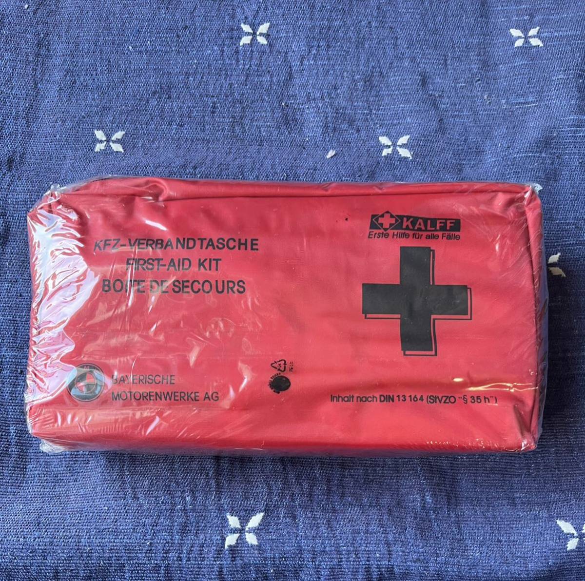 【未使用】BMW E90 E91 3シリーズ ファーストエイドキット 救急箱 メディカルボックス 未使用の落札情報詳細 - ヤフオク落札価格 ...