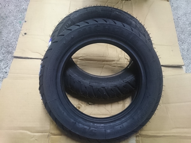 【未使用】ミシュラン S1 80/90-10 44J PILOT STREET 2 90/90-10 50P 2本set (税込 新品 送料込み)！の落札情報詳細 - ヤフオク落札価格検索 ...