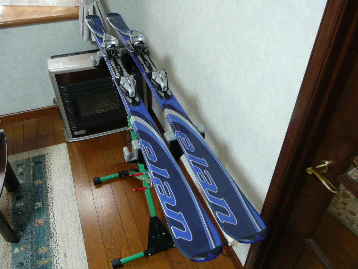 【やや傷や汚れあり】ELAN エラン ACTIVE 良品 ロッカースキー板 L168cm 紺/青/白 110-69-96mm R16.1M ビンデTyrolia-SL100 初心者-中上級者 ...