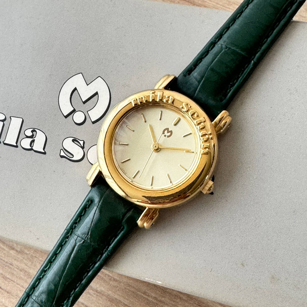 未使用 T512 未使用 Mila Schon ミラショーン クォーツ 腕時計 7630 L10314 レディース 保管ケース付の落札情報
