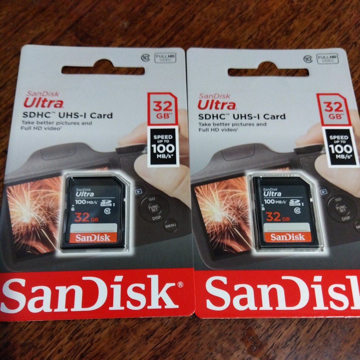 【未使用】新品未開封 SanDisk サンデスク SDカード 32GB 100MB Ultra UHS-I SDHCカード SDHC 2枚の ...