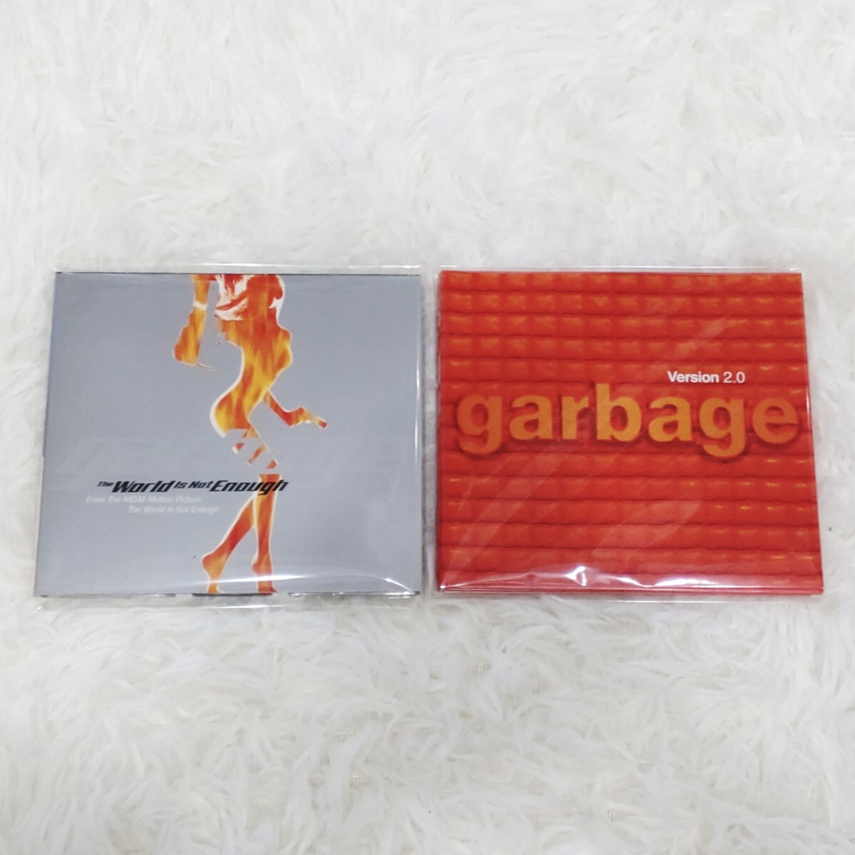 【目立った傷や汚れなし】Garbage Version 2.0 2CD リマスター 輸入盤 007 The World Is Not Enough 2点セット U.N.K.L.E. Bruce ...