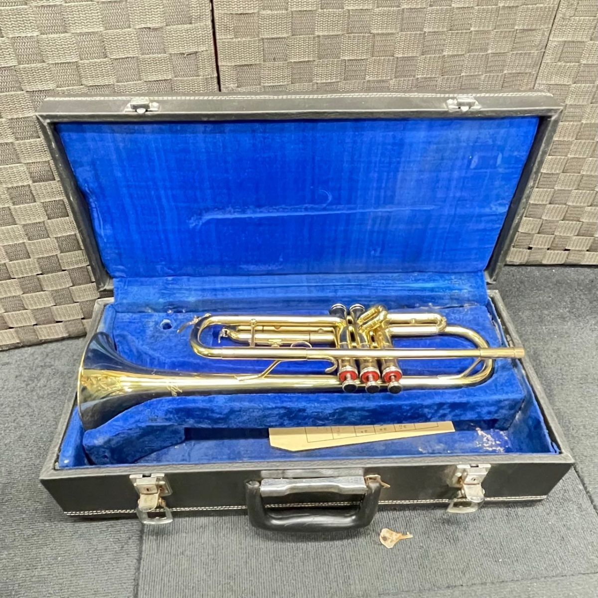 【傷や汚れあり】T803-000 Bestler ベスラー トランペット 管楽器 吹奏楽 ハードケース付き ②の落札情報詳細 - ヤフオク落札 ...