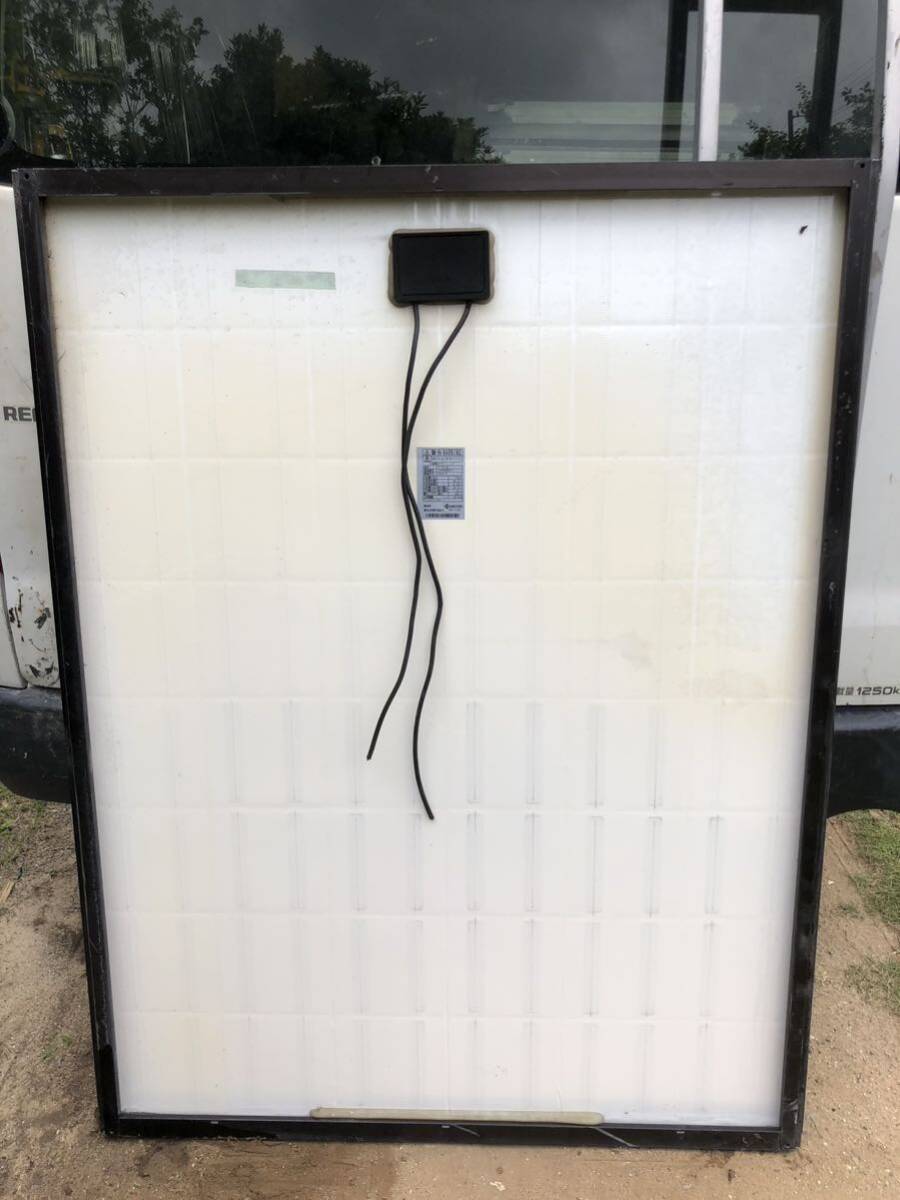 【傷や汚れあり】中古2004年製造太陽光発電パネル京セラR175、175w29vケーブル切断品です。1枚です。¥500追加でMC4コネクターに ...