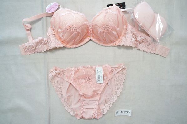 【未使用】★aimerfeelエメフィール/ソックコウベのサーモンピンクなビキニショーツ/ビキニパンツとブラジャー/トップのセット SP M+E70の落札情報詳細 - ヤフオク落札価格検索 ...