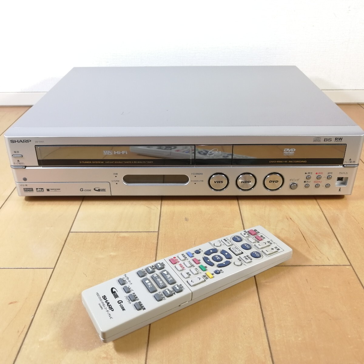 【やや傷や汚れあり】SHARP シャープ HDD/DVD/VHS一体型レコーダー DV-TR11 VHS⇔DVDダビング可能!! 動作確認済!!の落札情報詳細 - Yahoo!オークション落札 ...