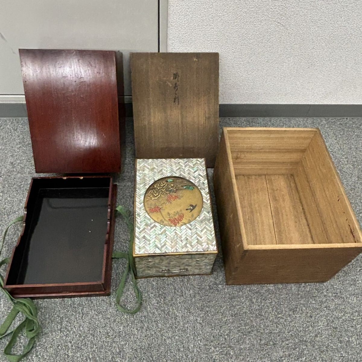 【未使用】6068] 未使用 長期保管品 木製 5段 引き出し 卓上 小箪笥 チェスト 小物入れ 整理箪笥 整理箱 収納棚 和家具 幅29×高さ34×奥行27cmの落札情報詳細 - Yahoo ...