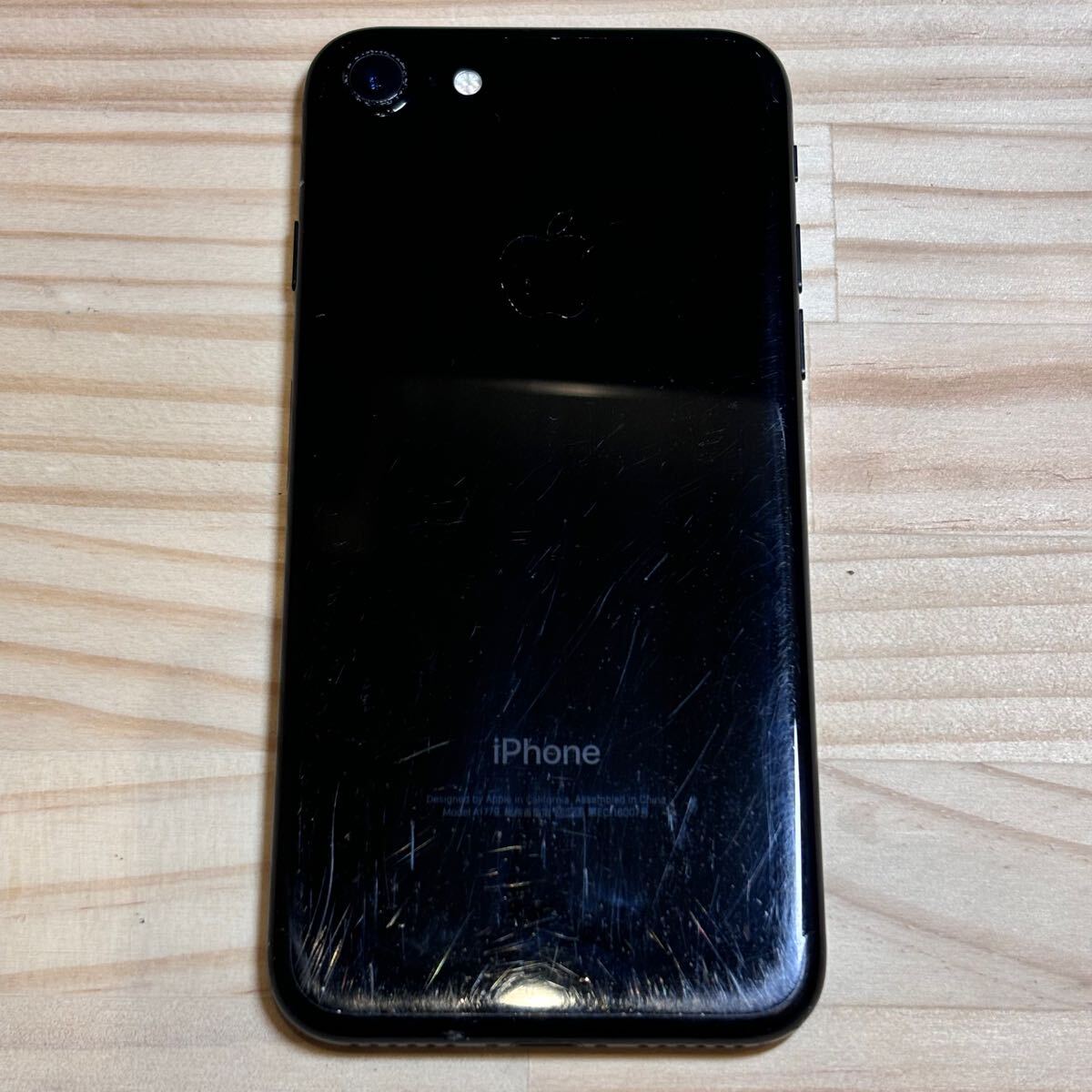 【傷や汚れあり】1円 動作品 Apple iPhone 7 A1779 MNCP2J/A 128GB ブラック 利用制限 初期化済み ...
