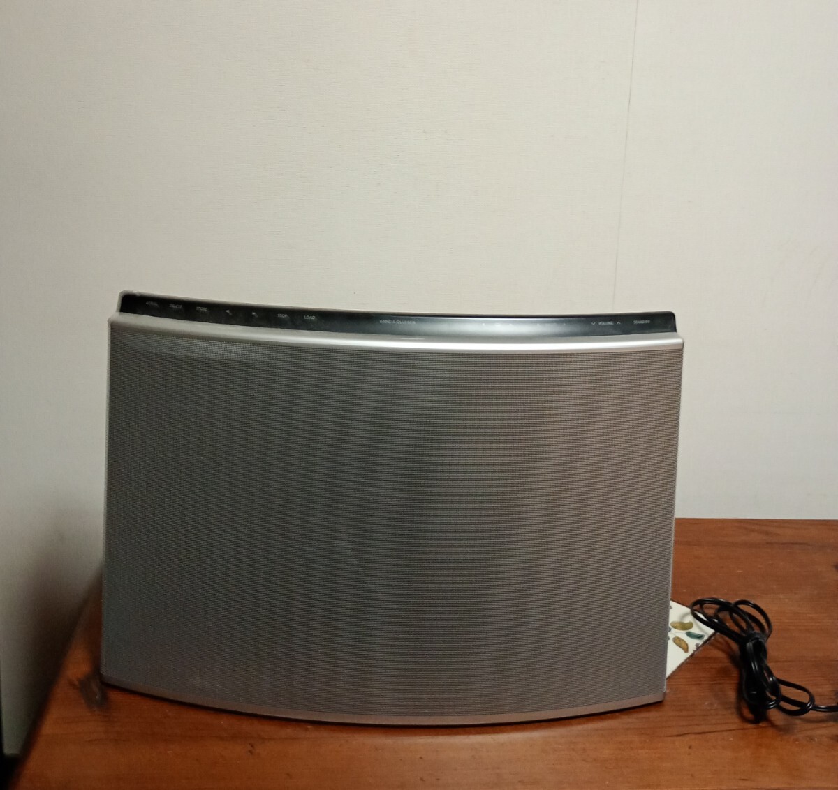 【傷や汚れあり】完動品 B＆O beosound1 CD ラジオ スピーカー Bang Olufsenの落札情報詳細 - Yahoo!オークション落札価格検索 オークフリー
