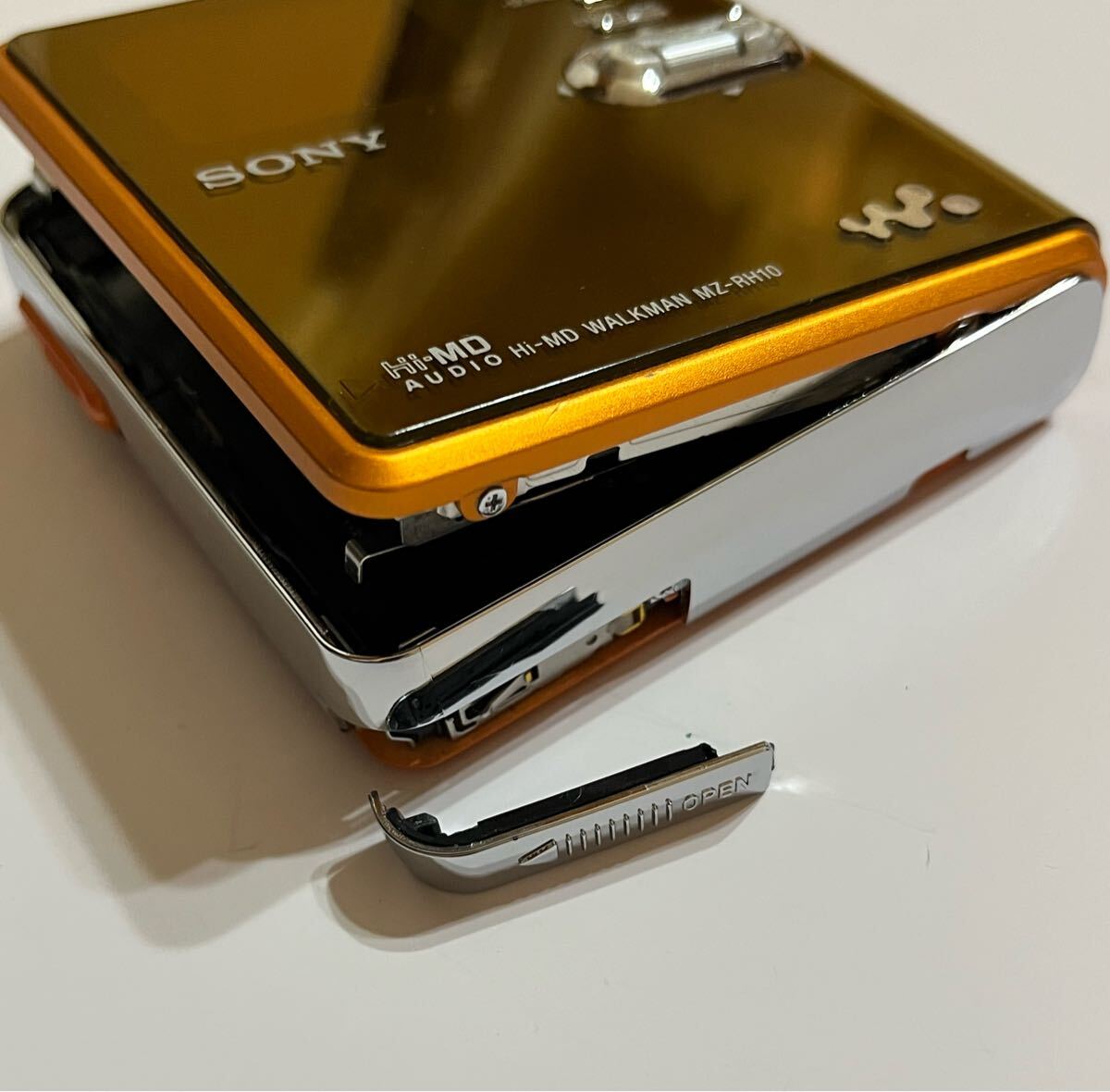【全体的に状態が悪い】HI-MD WALKMAN SONY MZ-RH10の落札情報詳細 - Yahoo!オークション落札価格検索 オークフリー