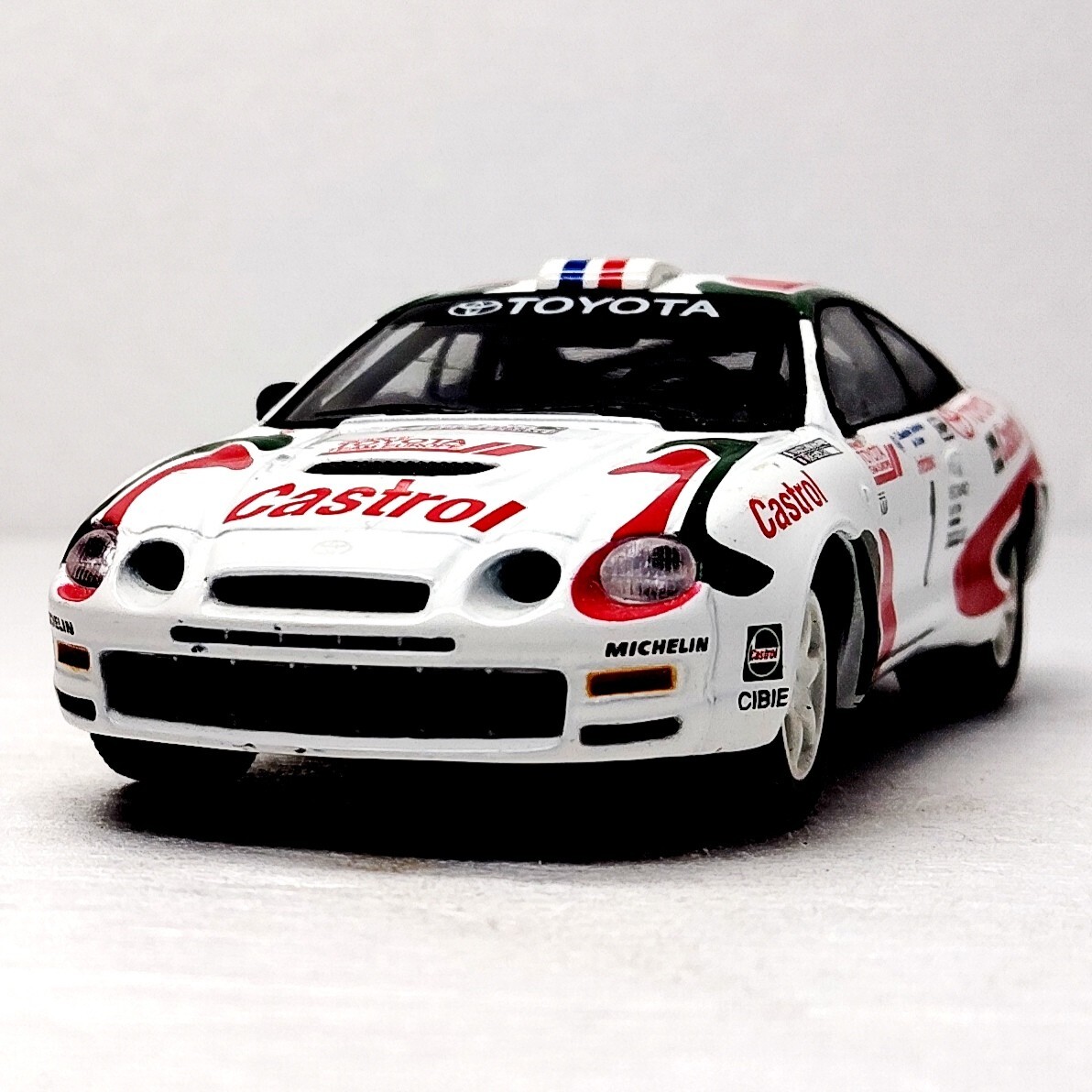 TOP MARQUES 1/18 トヨタ カストロールトムス スープラ Toyota Castrol Toms GT/4 Supra 京商の ...