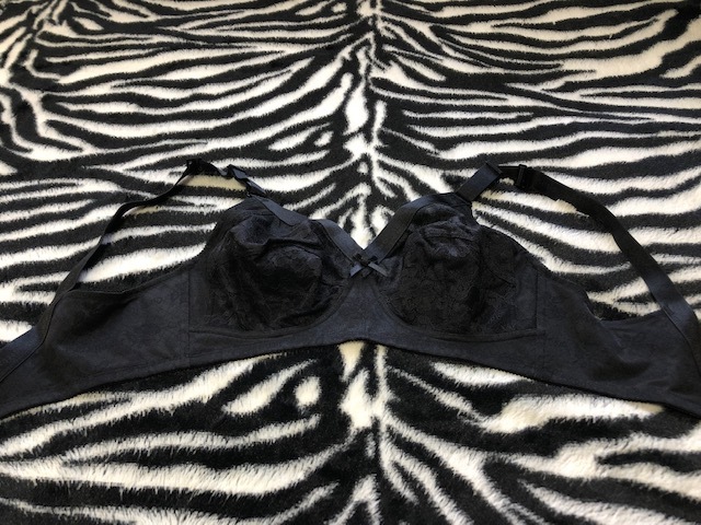 【未使用】シャルレ★ ロングセラーブラジャー★ E75 ブラック★ FA023 新品★ 高級下着★ 激安★の落札情報詳細 - Yahoo!オークション落札価格検索 オークフリー