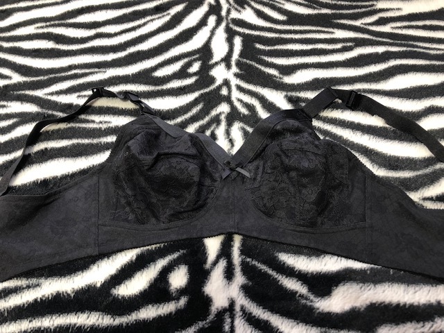 【未使用】シャルレ★ ロングセラーブラジャー★ E75 ブラック★ FA023 新品★ 高級下着★ 激安★の落札情報詳細 - Yahoo!オークション落札価格検索 オークフリー