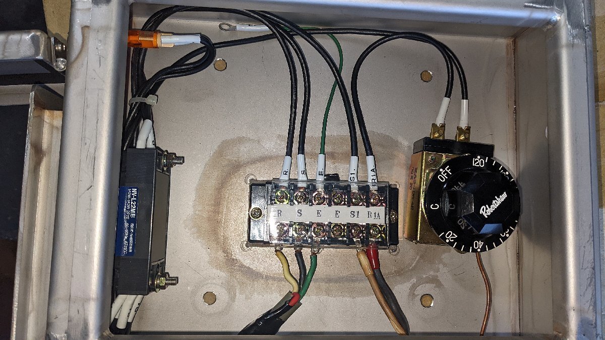 【未使用】★中古★坂口電熱 水加熱用 SUS投込型パイプヒーター SNH210 単相200V 1KW 単相B2型 容量1000W)倉aの落札 ...